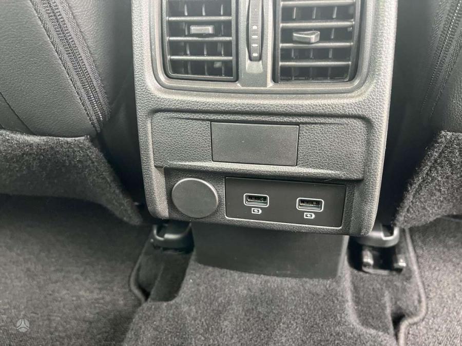 Grey Renault Arkana 2022 in Taurage, with an engine capacity of 1.60 L and mileage of 181 thousand km for 12800 €, photo 15 on AUTOMOTO.COM.LV