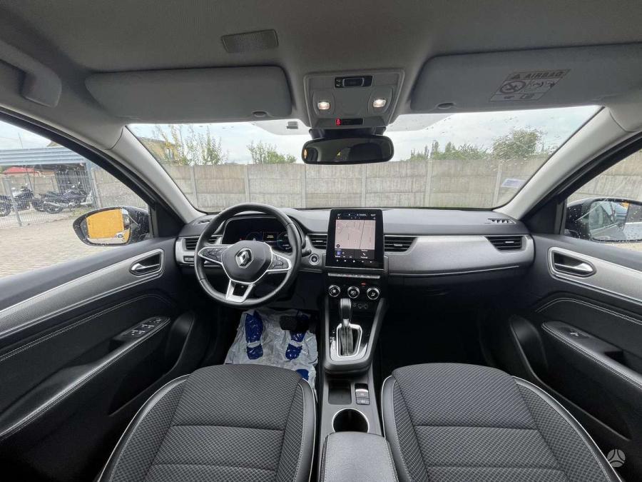 Grey Renault Arkana 2022 in Taurage, with an engine capacity of 1.60 L and mileage of 181 thousand km for 12800 €, photo 16 on AUTOMOTO.COM.LV