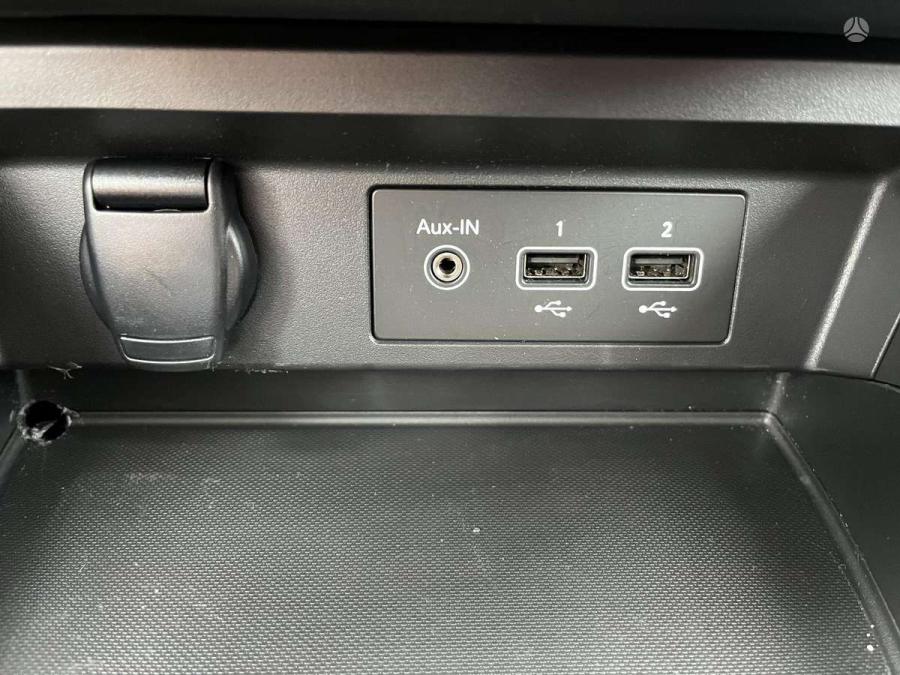 Grey Renault Arkana 2022 in Taurage, with an engine capacity of 1.60 L and mileage of 181 thousand km for 12800 €, photo 24 on AUTOMOTO.COM.LV