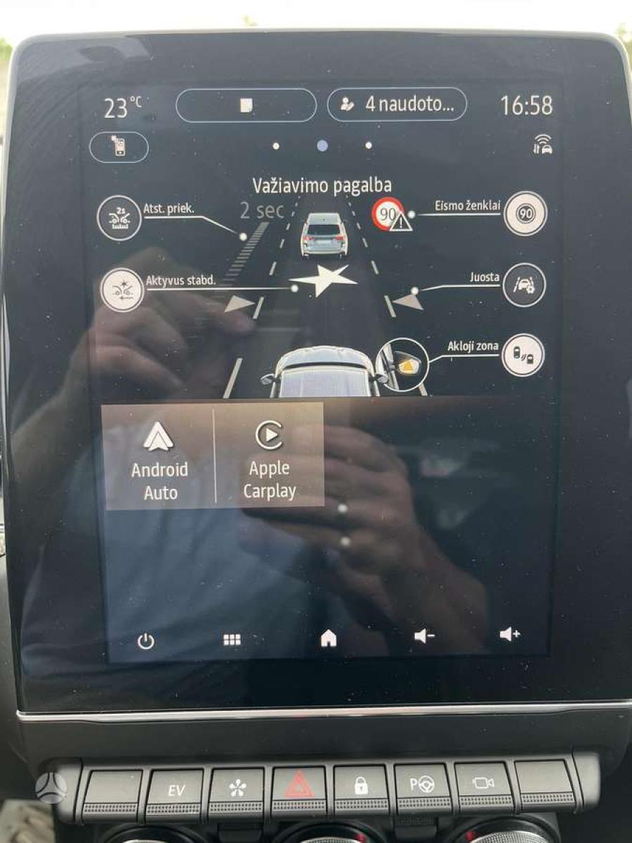 Grey Renault Arkana 2022 in Taurage, with an engine capacity of 1.60 L and mileage of 181 thousand km for 12800 €, photo 28 on AUTOMOTO.COM.LV
