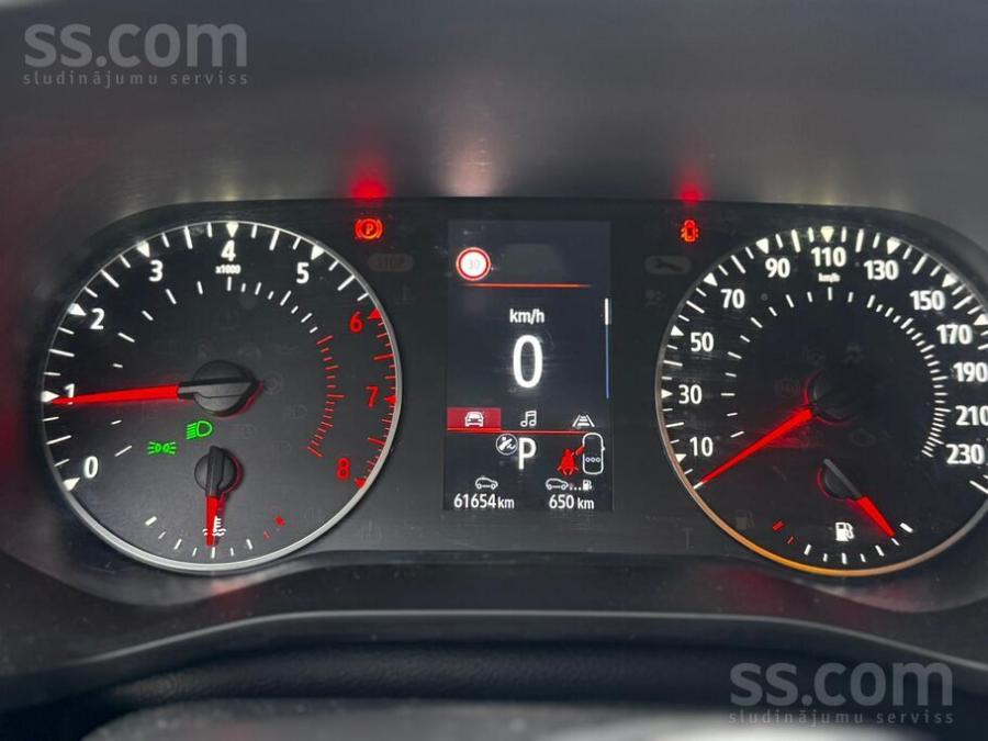 Grey Renault Arkana 2022 in Riga, with an engine capacity of 1.30 L and mileage of 62 thousand km for 16000 €, photo 14 on AUTOMOTO.COM.LV