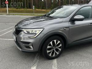 Grey Renault Arkana 2022 in Riga, with an engine capacity of 1.30 L and mileage of 62 thousand km for 16000 €, photo 16 on AUTOMOTO.COM.LV