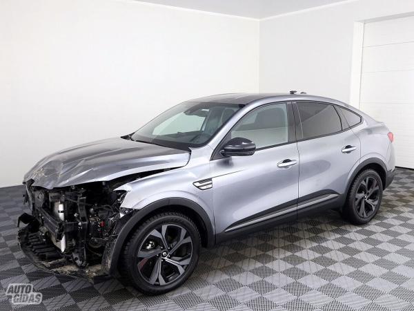Pelēks Renault Arkana 2023 Tallina, ar dzinēja tilpumu 1.30 L un nobraukumu 14 tūkst. km par 7999 €, foto 2 vietnē AUTOMOTO.COM.LV