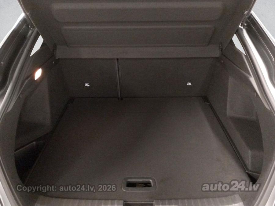 Pelēks Renault Arkana 2021 Tallina, ar dzinēja tilpumu 0.00 L un nobraukumu 77 tūkst. km par 15990 €, foto 9 vietnē AUTOMOTO.COM.LV