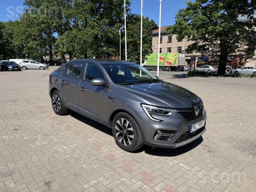 Серый Рено Arkana 2023 в Рига, объемом двигателя 1.60 л и пробегом 63 тыс. км за 18900 €, фото 3 на AUTOMOTO.COM.LV