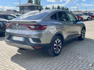Pelēks Renault Arkana 2023 Tauragė, ar dzinēja tilpumu 1.60 L un nobraukumu 286 tūkst. km par 10000 €, foto 5 vietnē AUTOMOTO.COM.LV