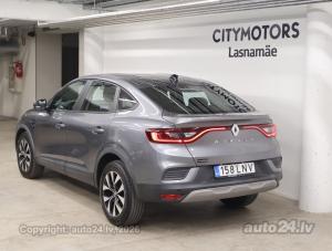 Grey Renault Arkana 2023 in Tallinn, with an engine capacity of 1.30 L and mileage of 50 thousand km for 17900 €, photo 4 on AUTOMOTO.COM.LV