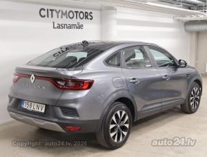 Grey Renault Arkana 2023 in Tallinn, with an engine capacity of 1.30 L and mileage of 50 thousand km for 17900 €, photo 7 on AUTOMOTO.COM.LV
