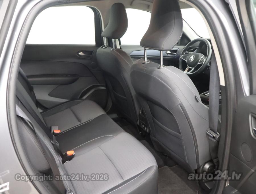 Grey Renault Arkana 2023 in Tallinn, with an engine capacity of 1.30 L and mileage of 50 thousand km for 17900 €, photo 11 on AUTOMOTO.COM.LV