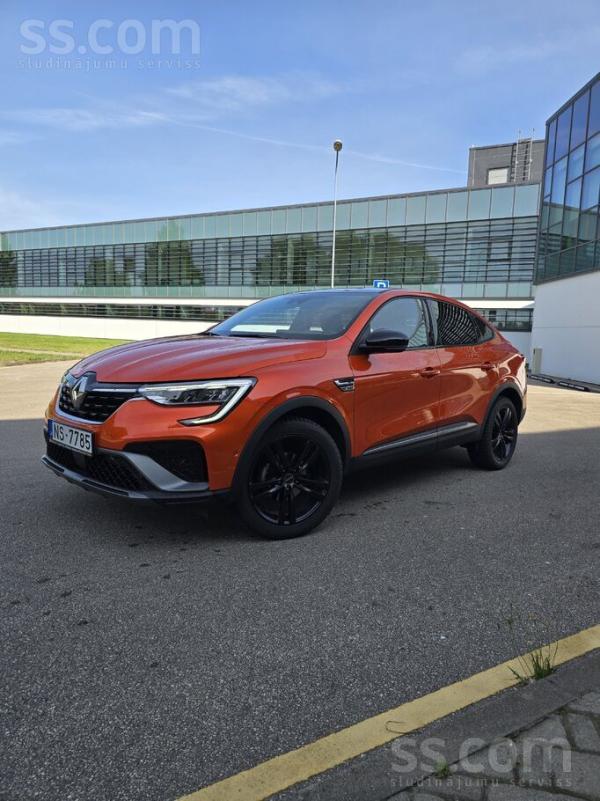 Orange Renault Arkana 2021 in Daugavpils, with an engine capacity of 1.30 L and mileage of 19 thousand km for 19000 €, photo 1 on AUTOMOTO.COM.LV