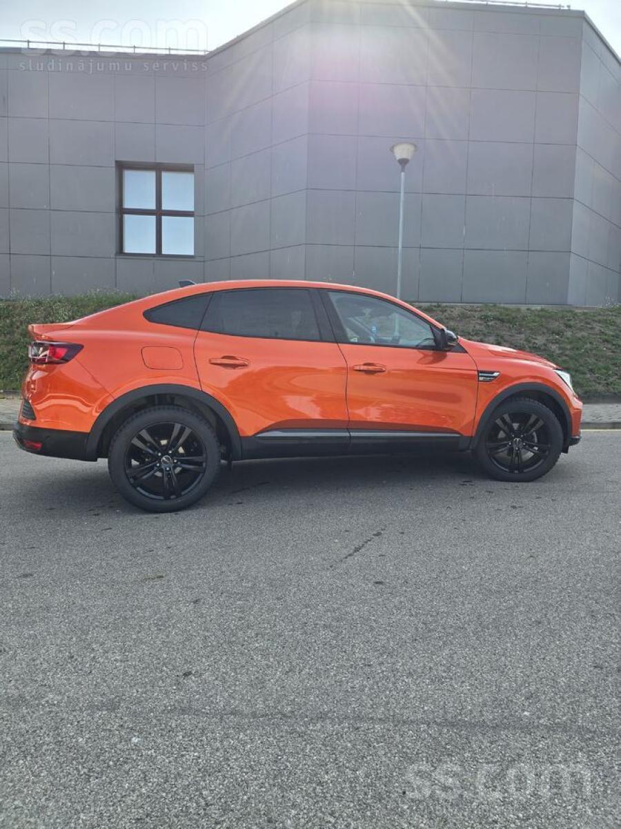 Orange Renault Arkana 2021 in Daugavpils, with an engine capacity of 1.30 L and mileage of 19 thousand km for 19000 €, photo 5 on AUTOMOTO.COM.LV