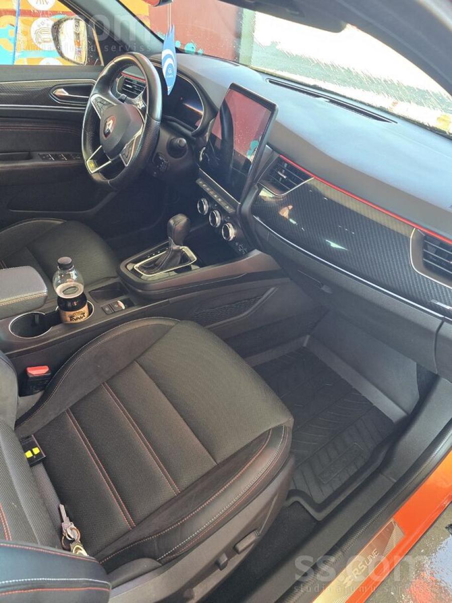 Orange Renault Arkana 2021 in Daugavpils, with an engine capacity of 1.30 L and mileage of 19 thousand km for 19000 €, photo 13 on AUTOMOTO.COM.LV