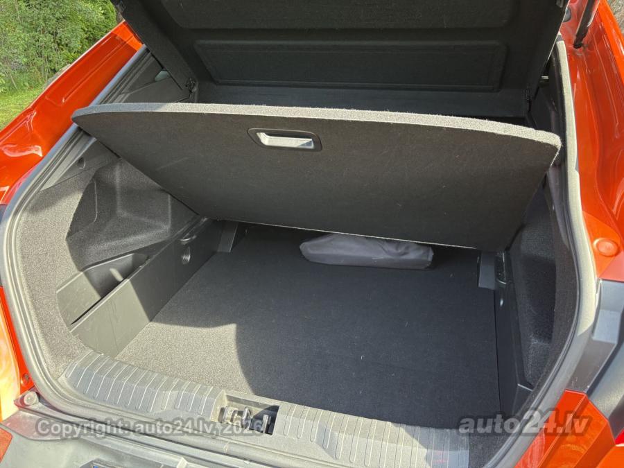 Oranžs Renault Arkana 2021 Tartu, ar dzinēja tilpumu 1.30 L un nobraukumu 70 tūkst. km par 18490 €, foto 18 vietnē AUTOMOTO.COM.LV