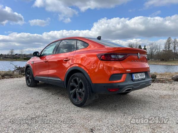 Oranžs Renault Arkana 2022 Tallina, ar dzinēja tilpumu 1.60 L un nobraukumu 62 tūkst. km par 19400 €, foto 4 vietnē AUTOMOTO.COM.LV