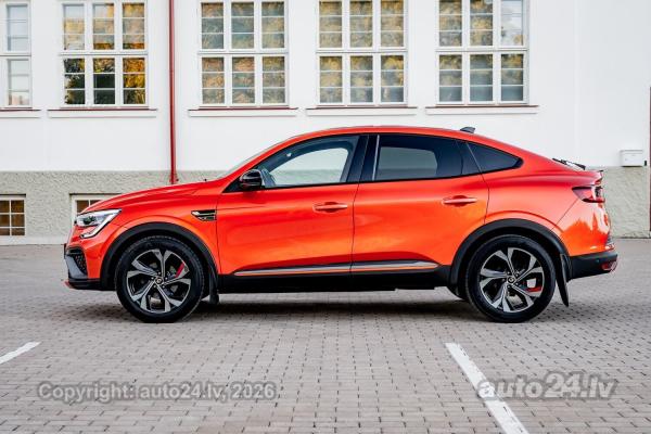 Renault Arkana 2022 Pērnava vietnē Oranžs Renault Arkana 2022 Pērnava, ar dzinēja tilpumu 1.60 L un nobraukumu 79 tūkst. km par 15890 €, foto 5 vietnē AUTOMOTO.COM.LV