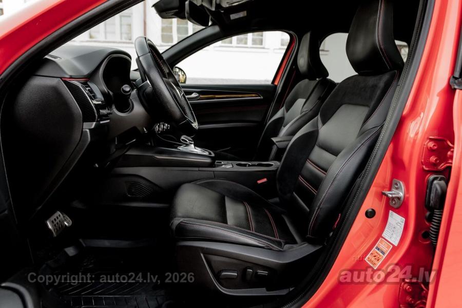 Oranžs Renault Arkana 2022 Pērnava, ar dzinēja tilpumu 1.60 L un nobraukumu 79 tūkst. km par 15890 €, foto 13 vietnē AUTOMOTO.COM.LV