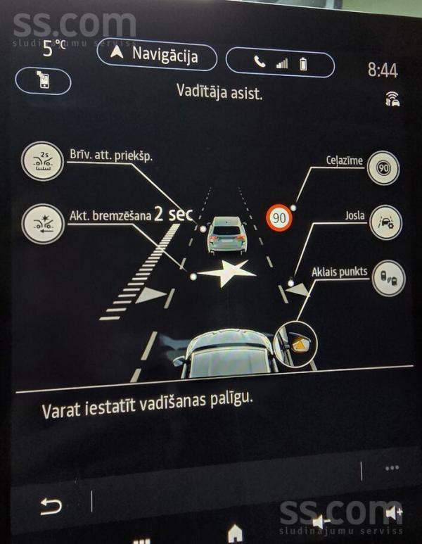 Red Renault Arkana 2021 in Ogre, with an engine capacity of 1.60 L and mileage of 90 thousand km for 15500 €, photo 11 on AUTOMOTO.COM.LV