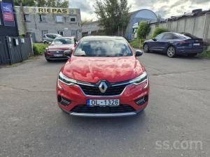 Red Renault Arkana 2021 in Riga, with an engine capacity of 1.30 L and mileage of 43 thousand km for 18990 €, photo 4 on AUTOMOTO.COM.LV