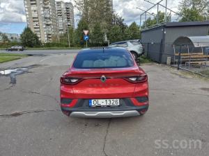 Red Renault Arkana 2021 in Riga, with an engine capacity of 1.30 L and mileage of 43 thousand km for 18990 €, photo 8 on AUTOMOTO.COM.LV
