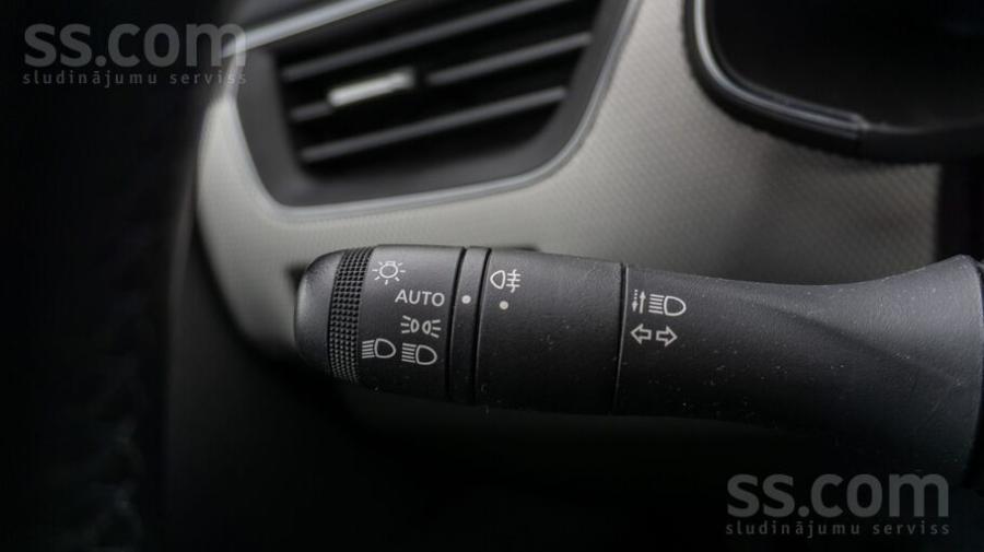 Sarkans Renault Arkana 2021 Rīga, ar dzinēja tilpumu 1.30 L un nobraukumu 43 tūkst. km par 18990 €, foto 24 vietnē AUTOMOTO.COM.LV