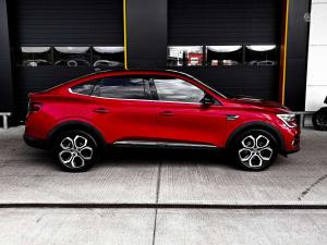 Sarkans Renault Arkana 2021 Viļņa, ar dzinēja tilpumu 1.60 L un nobraukumu 76 tūkst. km par 17500 €, foto 3 vietnē AUTOMOTO.COM.LV