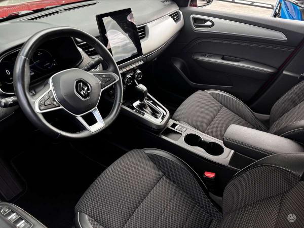 Red Renault Arkana 2021 in Vilnius, with an engine capacity of 1.60 L and mileage of 76 thousand km for 17500 €, photo 7 on AUTOMOTO.COM.LV