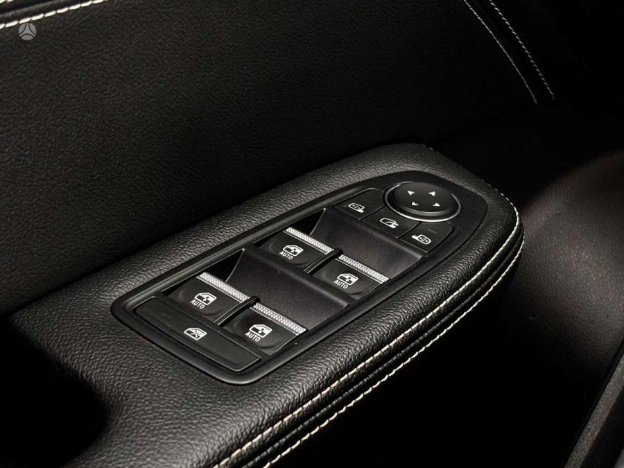 Sarkans Renault Arkana 2021 Viļņa, ar dzinēja tilpumu 1.60 L un nobraukumu 76 tūkst. km par 17500 €, foto 17 vietnē AUTOMOTO.COM.LV
