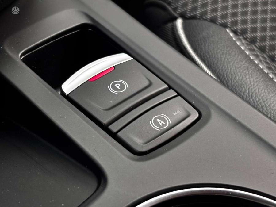 Sarkans Renault Arkana 2021 Viļņa, ar dzinēja tilpumu 1.60 L un nobraukumu 76 tūkst. km par 17500 €, foto 18 vietnē AUTOMOTO.COM.LV