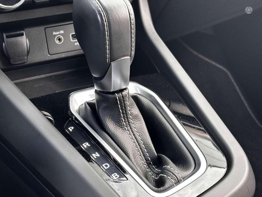 Sarkans Renault Arkana 2021 Viļņa, ar dzinēja tilpumu 1.60 L un nobraukumu 76 tūkst. km par 17500 €, foto 19 vietnē AUTOMOTO.COM.LV