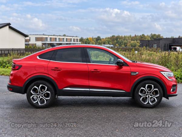 Renault Arkana 2021 in Tallinn on AUTOMOTO.COM.LV Red Renault Arkana 2021 in Tallinn, with an engine capacity of 1.30 L and mileage of 45 thousand km for 16250 €, photo 8 on AUTOMOTO.COM.LV