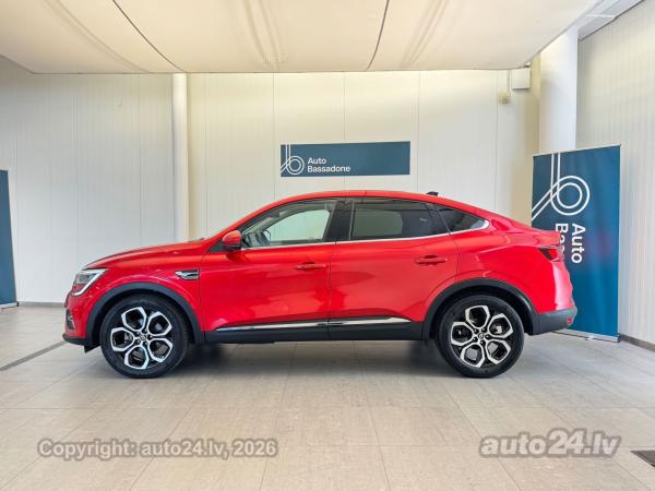Красный Рено Arkana 2022 в Таллин, объемом двигателя 1.60 л и пробегом 82 тыс. км за 17900 €, фото 6 на AUTOMOTO.COM.LV