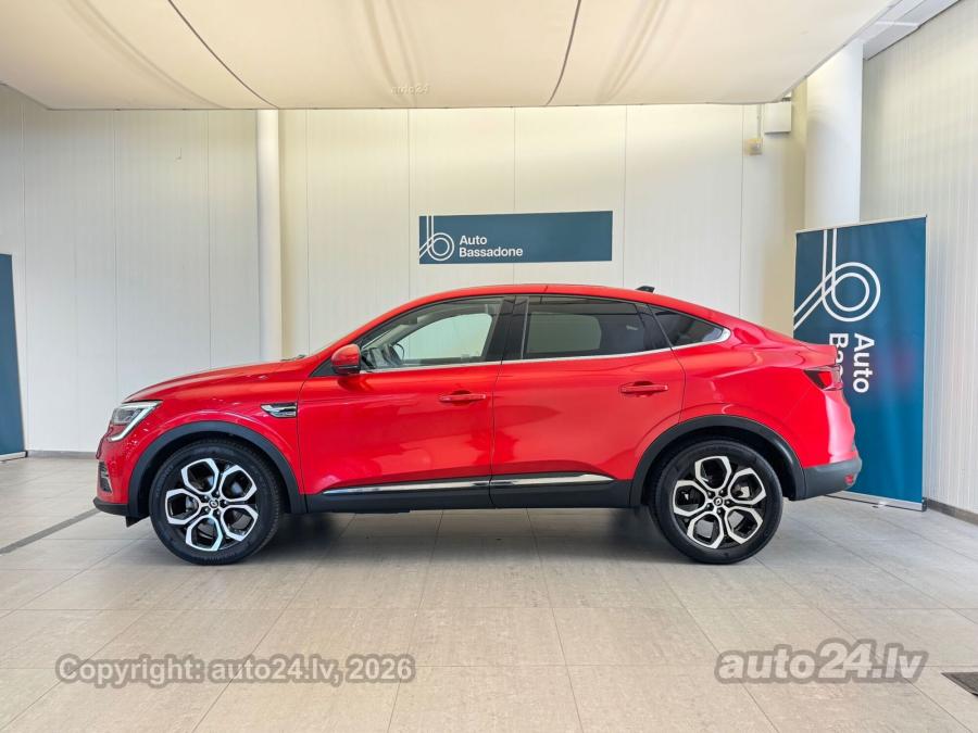 Красный Рено Arkana 2022 в Таллин, объемом двигателя 1.60 л и пробегом 82 тыс. км за 17900 €, фото 6 на AUTOMOTO.COM.LV