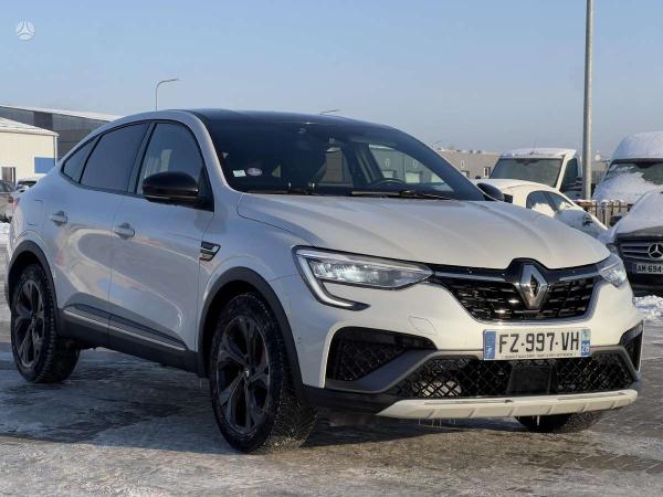 Balts Renault Arkana 2021 Tauragė, ar dzinēja tilpumu 1.30 L un nobraukumu 150 tūkst. km par 13900 €, foto 1 vietnē AUTOMOTO.COM.LV