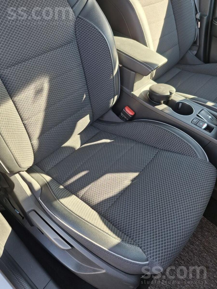 Balts Renault Arkana 2021 Rīga, ar dzinēja tilpumu 1.30 L un nobraukumu 42 tūkst. km par 18399 €, foto 13 vietnē AUTOMOTO.COM.LV