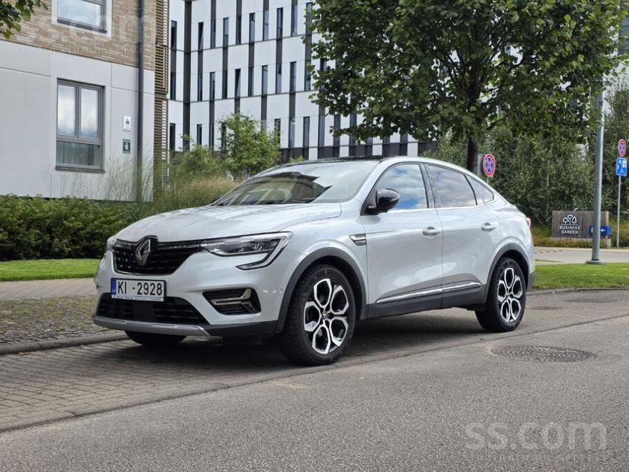 Белый Рено Arkana 2021 в Рига, объемом двигателя 1.60 л и пробегом 74 тыс. км за 16800 €, фото 1 на AUTOMOTO.COM.LV