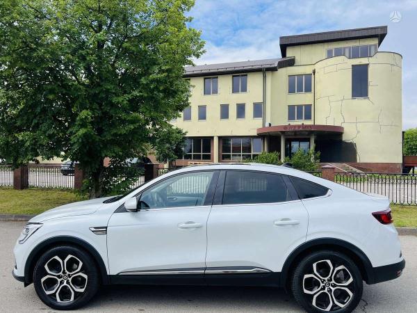 Balts Renault Arkana 2022 Kauņa, ar dzinēja tilpumu 1.60 L un nobraukumu 225 tūkst. km par 13666 €, foto 3 vietnē AUTOMOTO.COM.LV