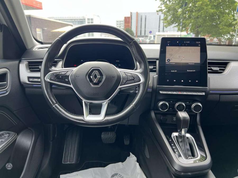 White Renault Arkana 2022 in Kaunas, with an engine capacity of 1.60 L and mileage of 225 thousand km for 13666 €, photo 14 on AUTOMOTO.COM.LV