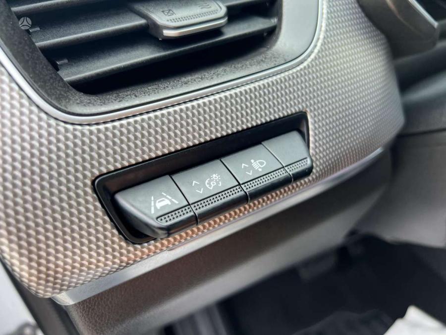Balts Renault Arkana 2022 Kauņa, ar dzinēja tilpumu 1.60 L un nobraukumu 223 tūkst. km par 13300 €, foto 20 vietnē AUTOMOTO.COM.LV