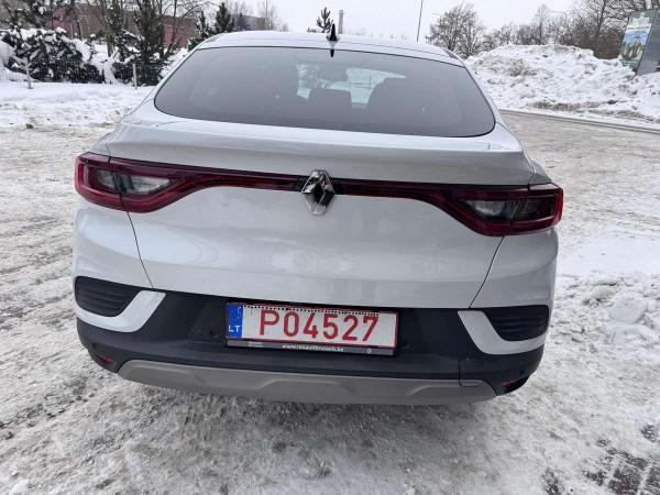 Balts Renault Arkana 2023 Telšiai, ar dzinēja tilpumu 1.33 L un nobraukumu 13 tūkst. km par 18500 €, foto 6 vietnē AUTOMOTO.COM.LV