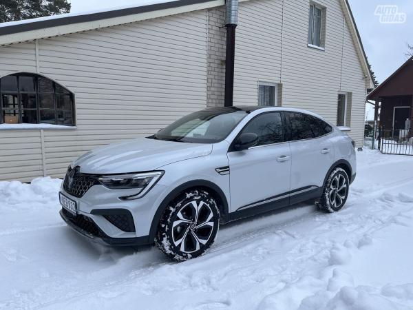 White Renault Arkana 2024 in Ignalina, with an engine capacity of 1.30 L and mileage of 15 thousand km for 26200 €, photo 2 on AUTOMOTO.COM.LV