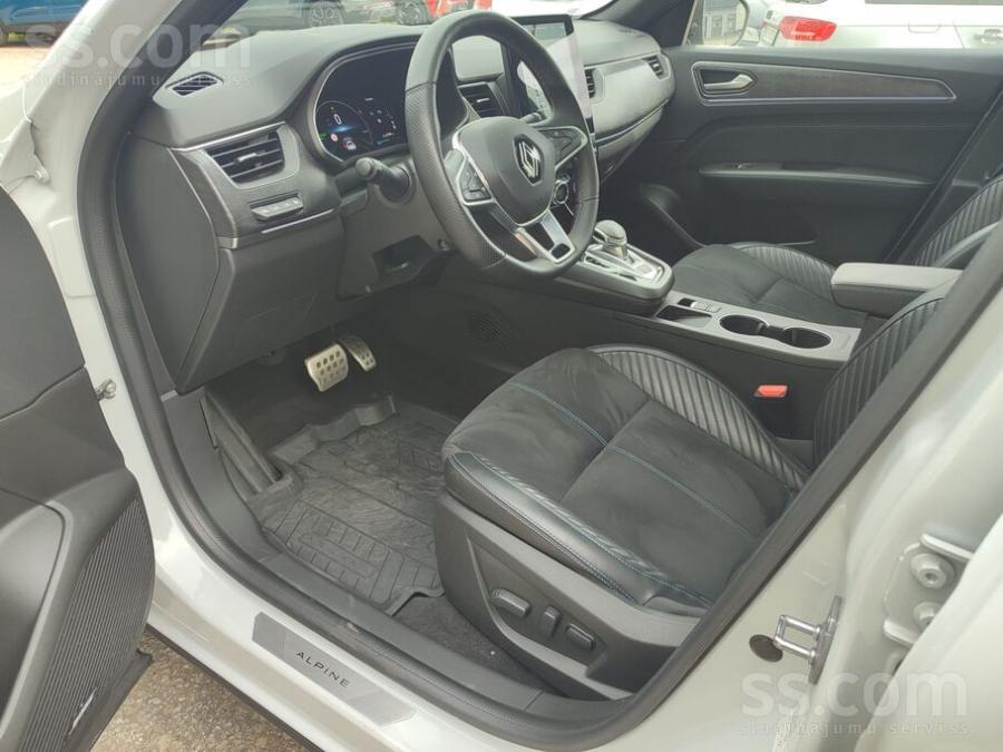 Balts Renault Arkana 2025 Rīga, ar dzinēja tilpumu 1.60 L un nobraukumu 28 tūkst. km par 26400 €, foto 8 vietnē AUTOMOTO.COM.LV