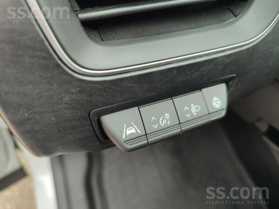Balts Renault Arkana 2025 Rīga, ar dzinēja tilpumu 1.60 L un nobraukumu 28 tūkst. km par 26400 €, foto 20 vietnē AUTOMOTO.COM.LV