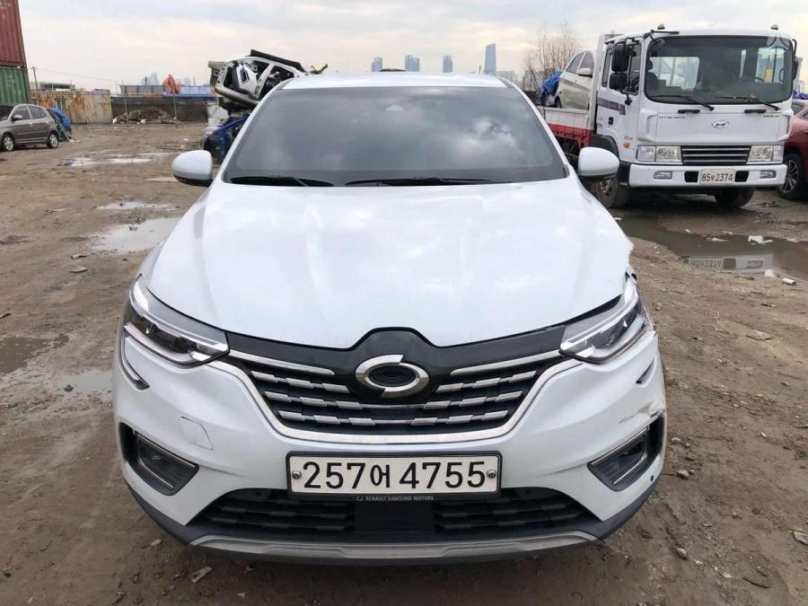 White Renault Arkana 2020 in Vilnius, with an engine capacity of 1.30 L and mileage of 71 thousand km for 7200 €, photo 3 on AUTOMOTO.COM.LV