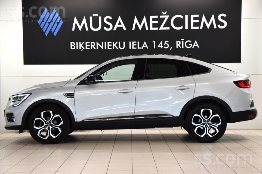 Белый Рено Arkana 2022 в Рига, объемом двигателя 1.30 л и пробегом 57 тыс. км за 17500 €, фото 6 на AUTOMOTO.COM.LV