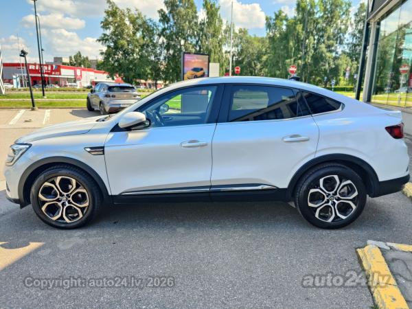 Balts Renault Arkana 2022 Tartu, ar dzinēja tilpumu 1.30 L un nobraukumu 94 tūkst. km par 14900 €, foto 5 vietnē AUTOMOTO.COM.LV