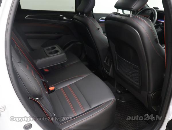 Balts Renault Arkana 2023 Tallina, ar dzinēja tilpumu 1.60 L un nobraukumu 28 tūkst. km par 20900 €, foto 10 vietnē AUTOMOTO.COM.LV