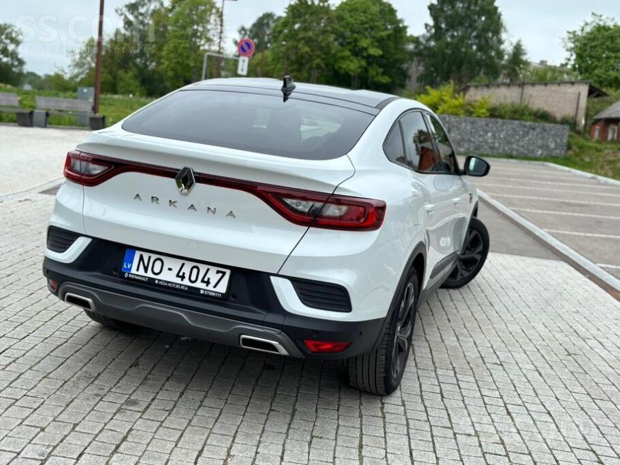 White Renault Arkana 2023 in Rezekne, with an engine capacity of 1.30 L and mileage of 64 thousand km for 20000 €, photo 4 on AUTOMOTO.COM.LV