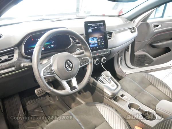 White Renault Arkana 2024 in Tallinn, with an engine capacity of 1.60 L and mileage of 47 thousand km for 22990 €, photo 7 on AUTOMOTO.COM.LV