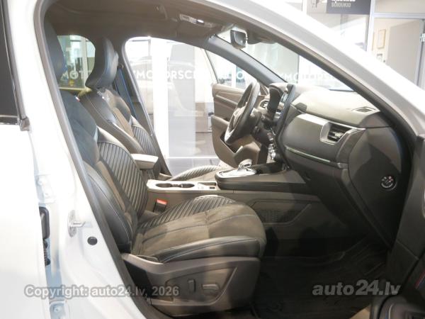White Renault Arkana 2024 in Tallinn, with an engine capacity of 1.60 L and mileage of 47 thousand km for 22990 €, photo 8 on AUTOMOTO.COM.LV