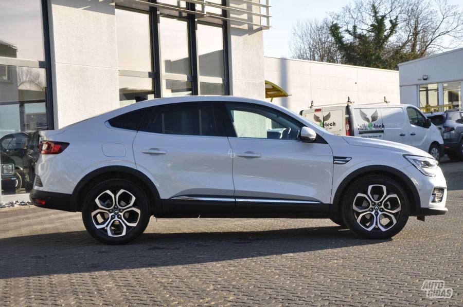 Balts Renault Arkana 2023 Kauņa, ar dzinēja tilpumu 1.30 L un nobraukumu 17 tūkst. km par 26417 €, foto 5 vietnē AUTOMOTO.COM.LV